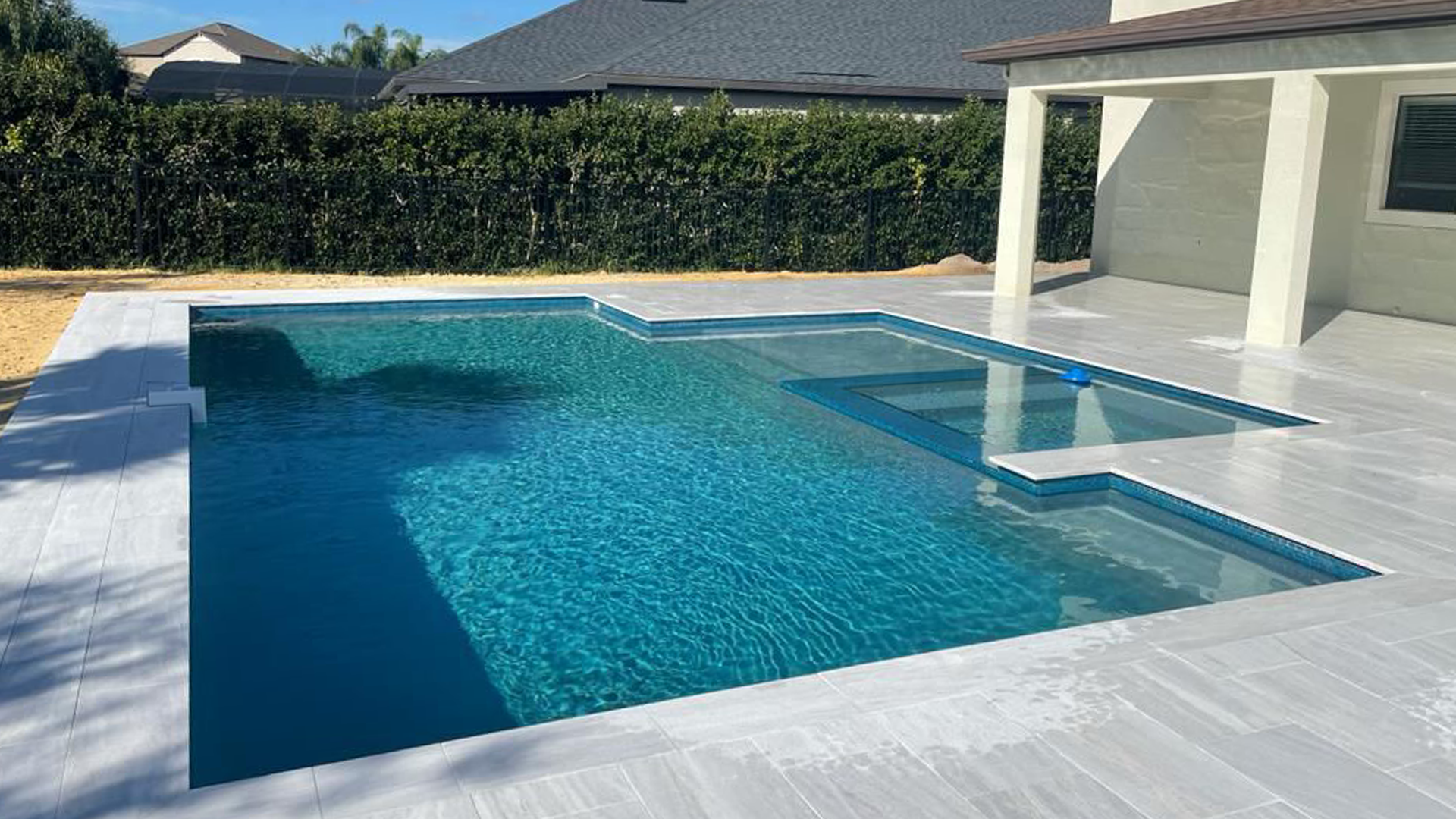 Central Florida Pools | Custom Pool Design & Construction | Free Quote