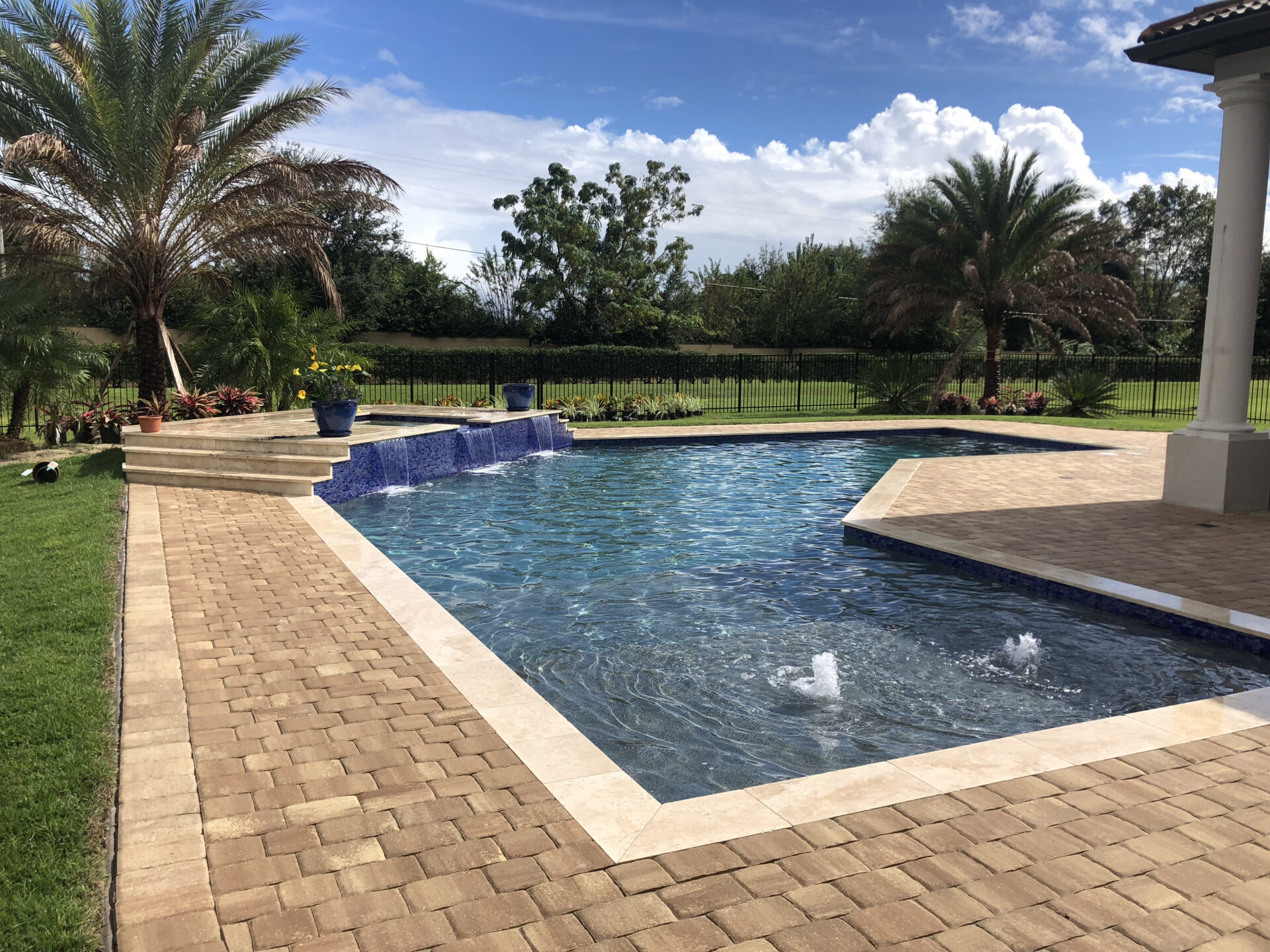Central Florida Pools | Custom Pool Design & Construction | Free Quote